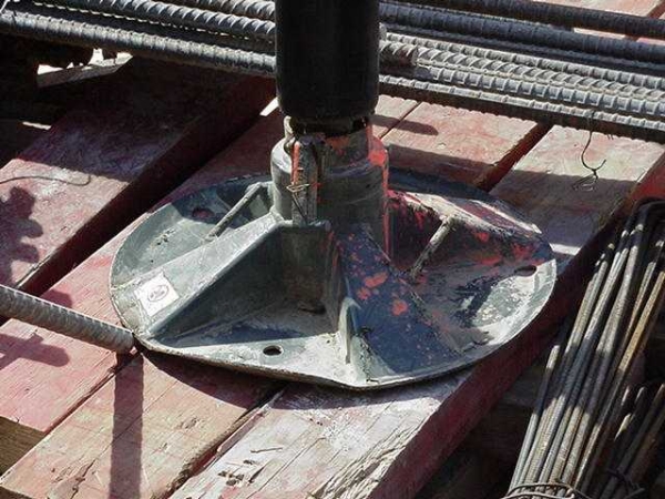 Outrigger Pad Bad Lock | TC Risk Management Services Safety, Training ...