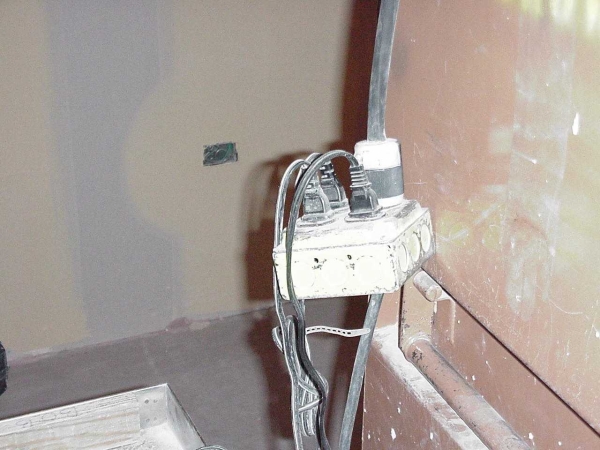 Box Extension Cord | TC Risk Management Services Safety, Training ...